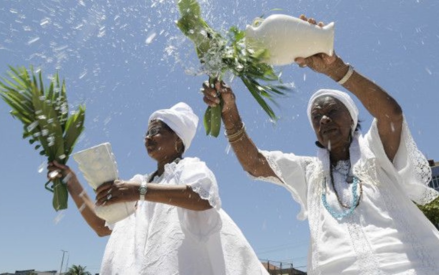 SEM EXCEÇÕES: Podem acontecer cultos de umbanda e candomblé na ...