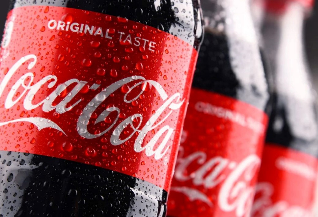 DESMENTIDO: Boato sobre metanol na Coca-Cola é falso, afirmam ...