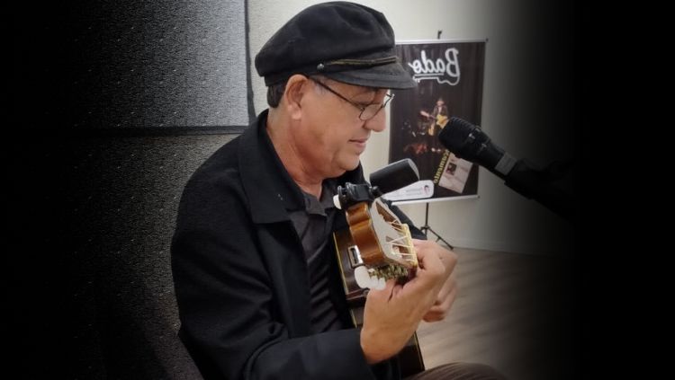 POCKET SHOW: Nos Trilhos das Canções, com o músico e compositor Bado ...